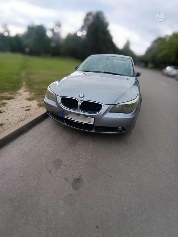 БМВ 530 2004 в Шяуляй на AUTOMOTO.COM.LV Серый БМВ 530 2004 в Шяуляй, объемом двигателя 3.00 л и пробегом 255 тыс. км за 1800 €, фото 4 на AUTOMOTO.COM.LV