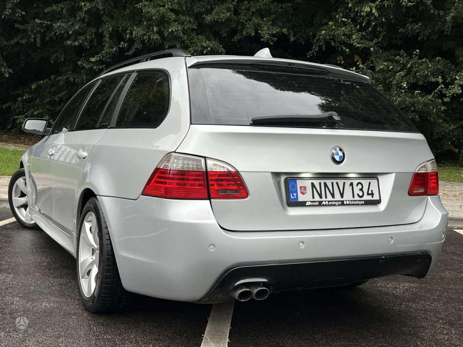 Grey BMW 530 2004 in Kaunas, with an engine capacity of 2.99 L and mileage of 433 thousand km for 3300 €, photo 11 on AUTOMOTO.COM.LV