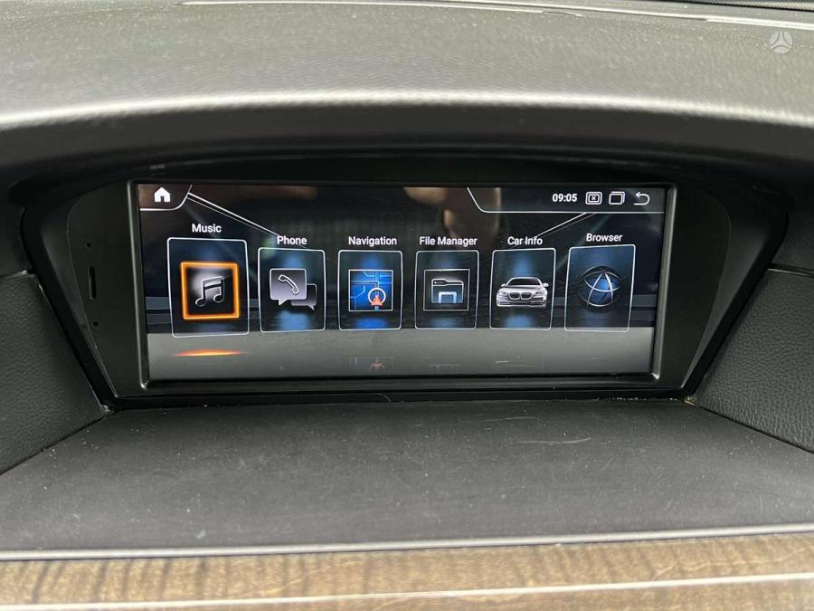 Grey BMW 530 2004 in Kaunas, with an engine capacity of 2.99 L and mileage of 433 thousand km for 3300 €, photo 20 on AUTOMOTO.COM.LV