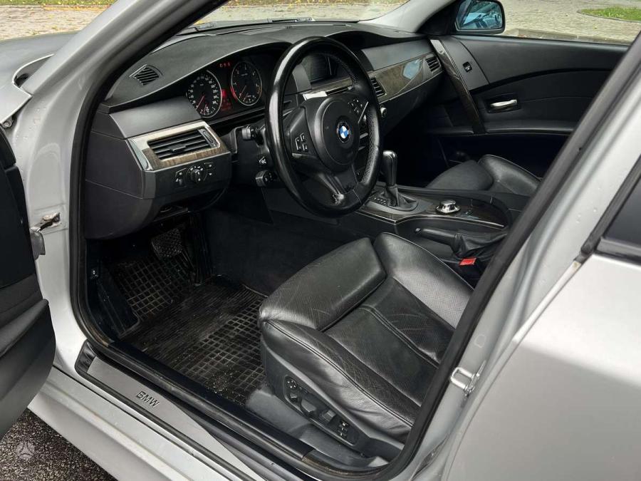 Grey BMW 530 2004 in Kaunas, with an engine capacity of 2.99 L and mileage of 433 thousand km for 3300 €, photo 22 on AUTOMOTO.COM.LV