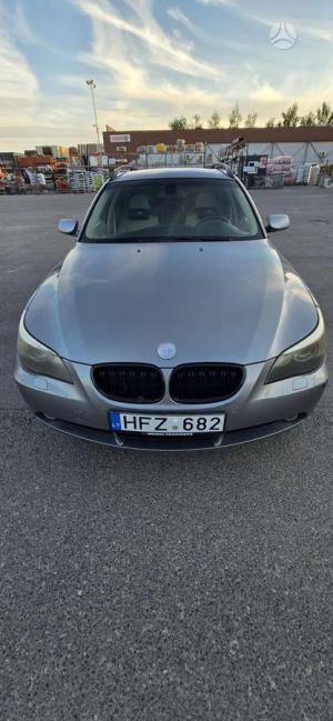 Pelēks BMW 530 2004 Telšiai, ar dzinēja tilpumu 2.99 L un nobraukumu 372 tūkst. km par 2450 €, foto  vietnē AUTOMOTO.COM.LV