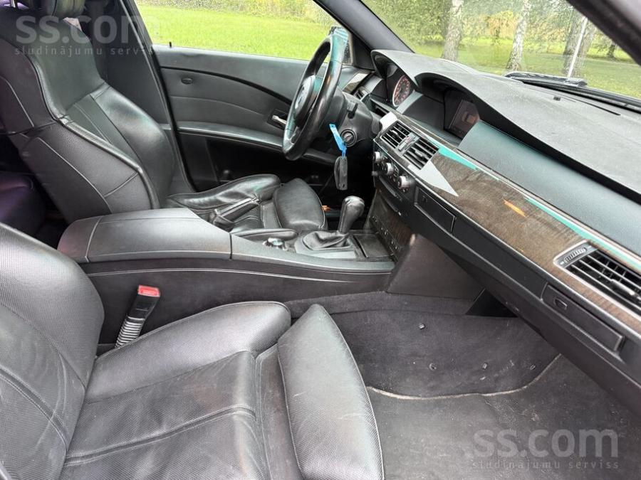 Grey BMW 530 2004 in Riga, with an engine capacity of 3.00 L and mileage of 290 thousand km for 2500 €, photo 3 on AUTOMOTO.COM.LV