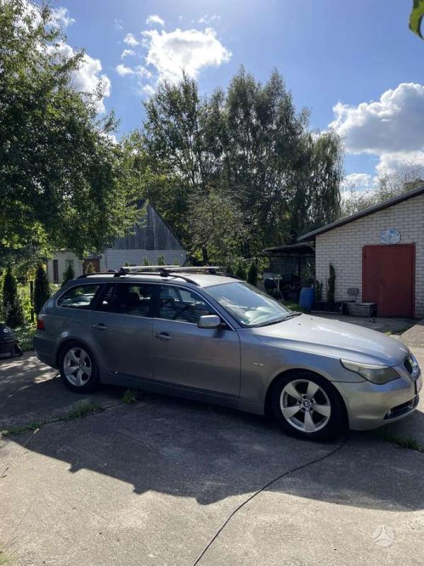 Pelēks BMW 530 2004 Kauņa, ar dzinēja tilpumu 2.99 L un nobraukumu 472 tūkst. km par 1600 €, foto 4 vietnē AUTOMOTO.COM.LV