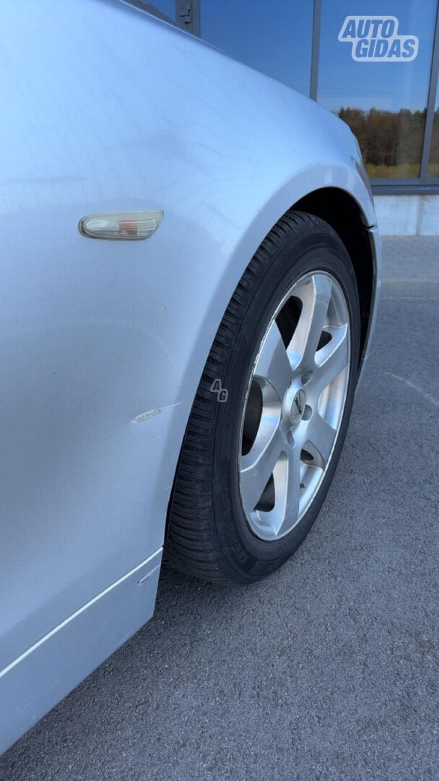 Pelēks BMW 530 2005 Kauņa, ar dzinēja tilpumu 3.00 L un nobraukumu 314 tūkst. km par 2400 €, foto 10 vietnē AUTOMOTO.COM.LV
