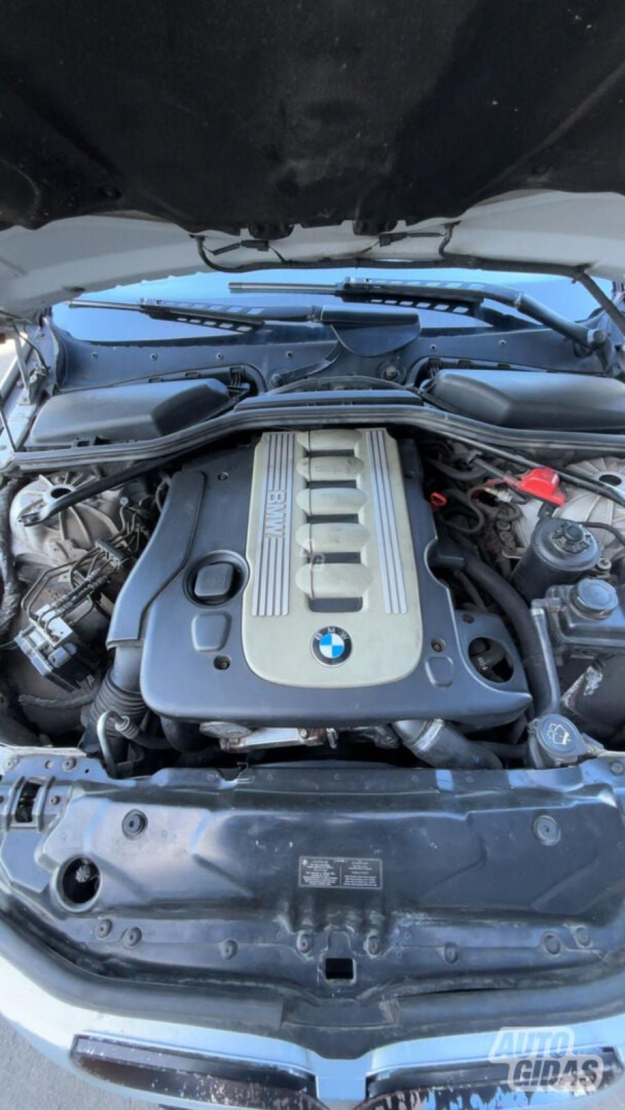 Pelēks BMW 530 2005 Kauņa, ar dzinēja tilpumu 3.00 L un nobraukumu 314 tūkst. km par 2400 €, foto 20 vietnē AUTOMOTO.COM.LV