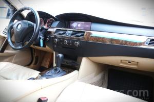 Grey BMW 530 2005 in Riga, with an engine capacity of 3.00 L and mileage of 357 thousand km for 3795 €, photo 12 on AUTOMOTO.COM.LV