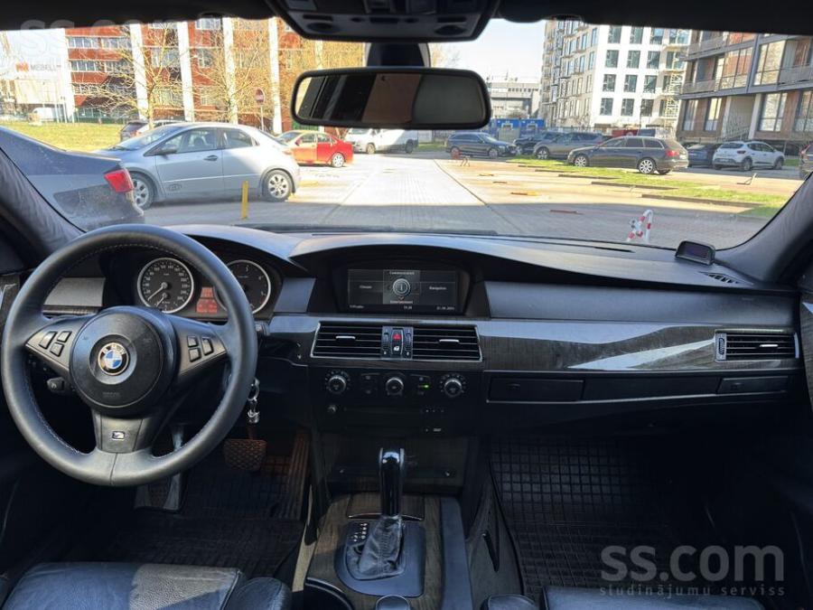 Grey BMW 530 2005 in Riga, with an engine capacity of 3.00 L and mileage of 339 thousand km for 3490 €, photo 8 on AUTOMOTO.COM.LV