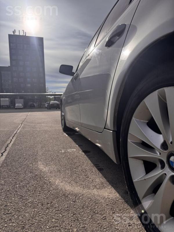 Grey BMW 530 2005 in Riga, with an engine capacity of 3.00 L and mileage of 427 thousand km for 2900 €, photo 5 on AUTOMOTO.COM.LV