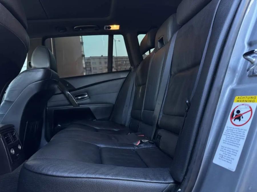 Pelēks BMW 530 2005 Rīga, ar dzinēja tilpumu 3.00 L un nobraukumu 339 tūkst. km par 3490 €, foto 10 vietnē AUTOMOTO.COM.LV