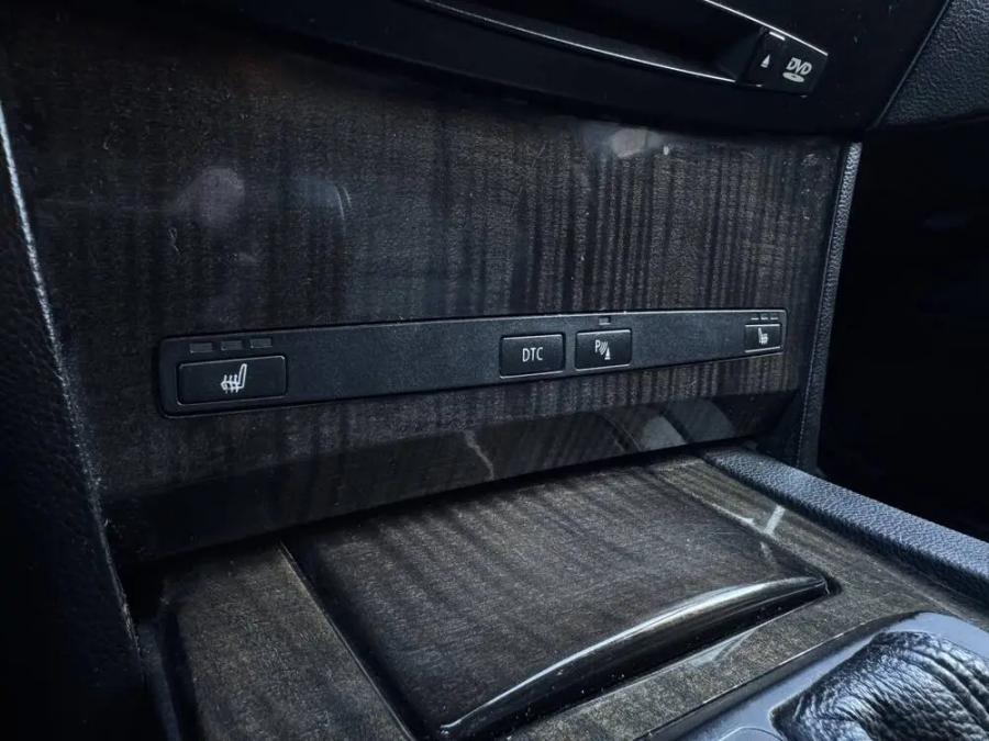 Pelēks BMW 530 2005 Rīga, ar dzinēja tilpumu 3.00 L un nobraukumu 339 tūkst. km par 3490 €, foto 18 vietnē AUTOMOTO.COM.LV
