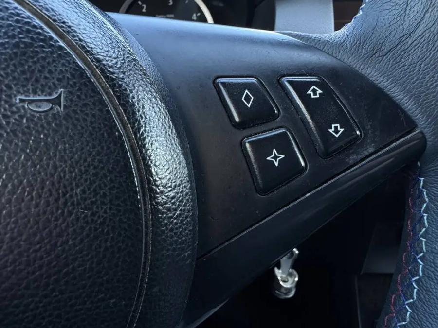 Pelēks BMW 530 2005 Rīga, ar dzinēja tilpumu 3.00 L un nobraukumu 339 tūkst. km par 3490 €, foto 24 vietnē AUTOMOTO.COM.LV