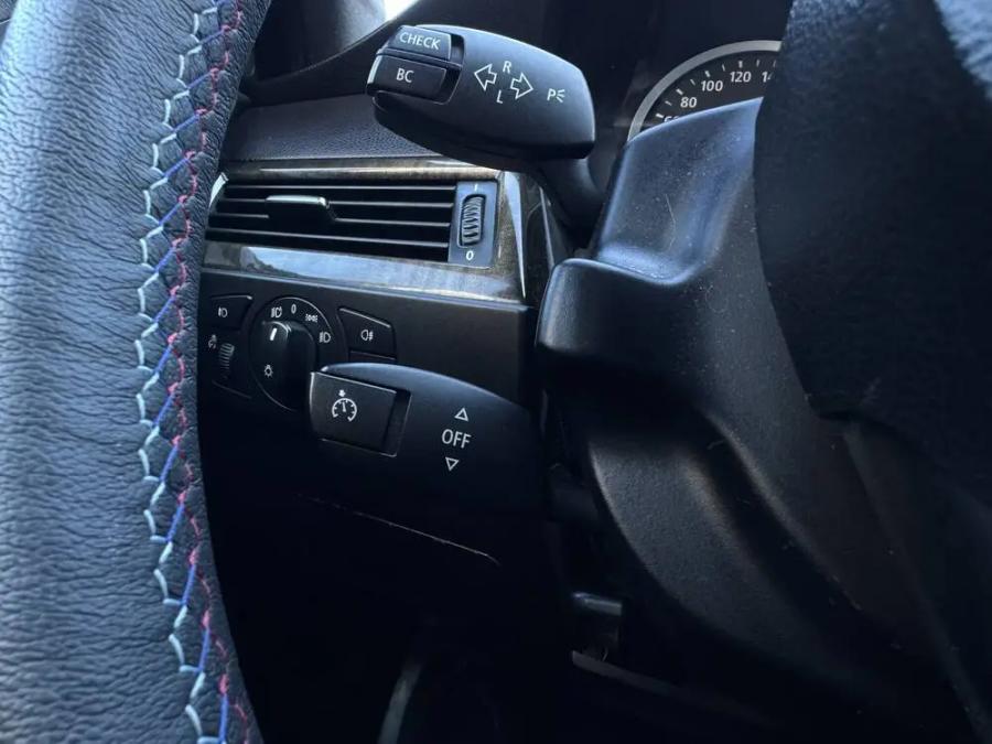 Pelēks BMW 530 2005 Rīga, ar dzinēja tilpumu 3.00 L un nobraukumu 339 tūkst. km par 3490 €, foto 26 vietnē AUTOMOTO.COM.LV