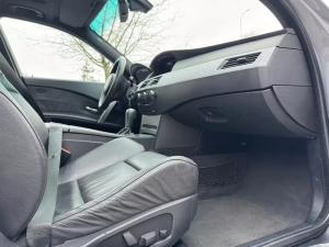 Grey BMW 530 2005 in Riga, with an engine capacity of 3.00 L and mileage of 312 thousand km for 3990 €, photo 14 on AUTOMOTO.COM.LV
