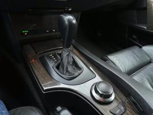 Pelēks BMW 530 2005 Rīga, ar dzinēja tilpumu 3.00 L un nobraukumu 326 tūkst. km par 3690 €, foto 18 vietnē AUTOMOTO.COM.LV