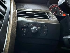 Pelēks BMW 530 2005 Rīga, ar dzinēja tilpumu 3.00 L un nobraukumu 326 tūkst. km par 3690 €, foto 21 vietnē AUTOMOTO.COM.LV