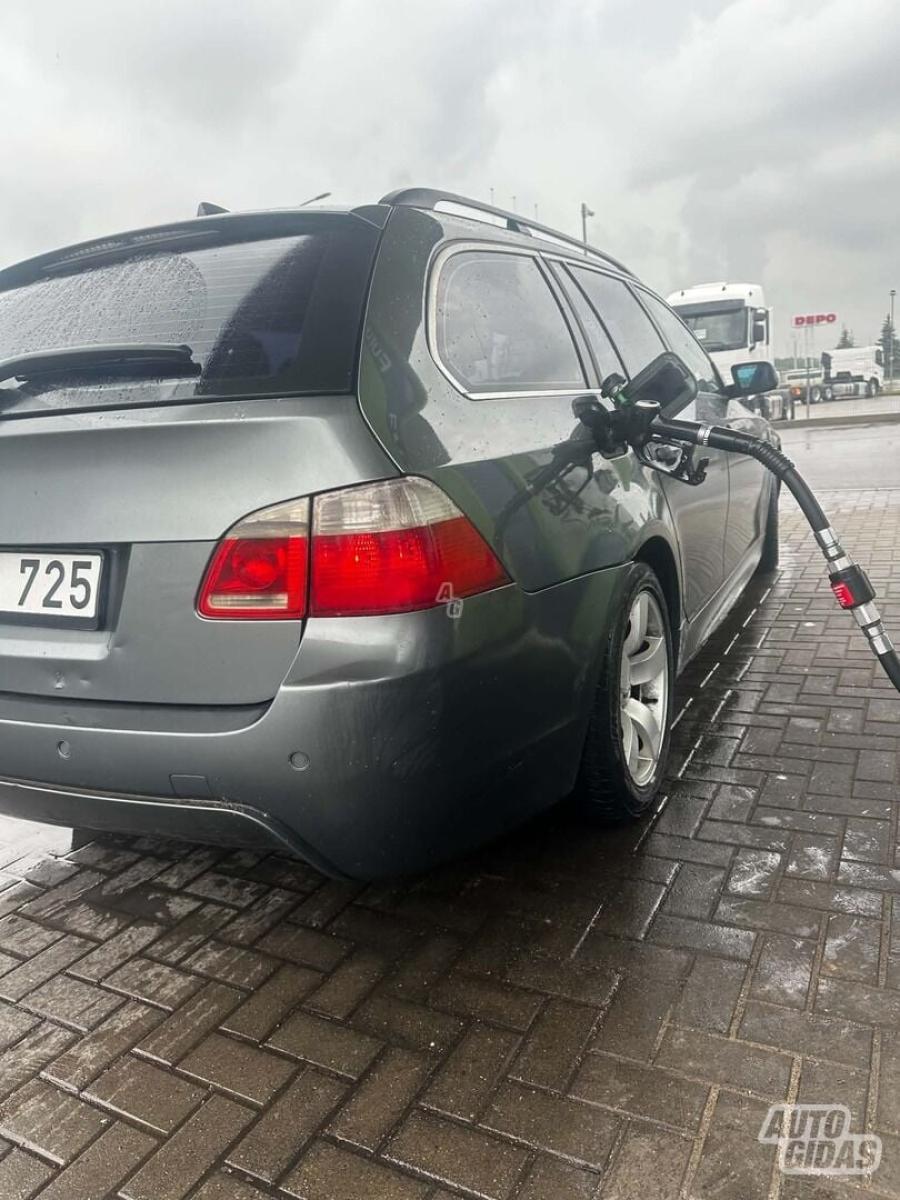Grey BMW 530 2005 in Kaunas, with an engine capacity of 3.00 L and mileage of 306 thousand km for 3600 €, photo 5 on AUTOMOTO.COM.LV