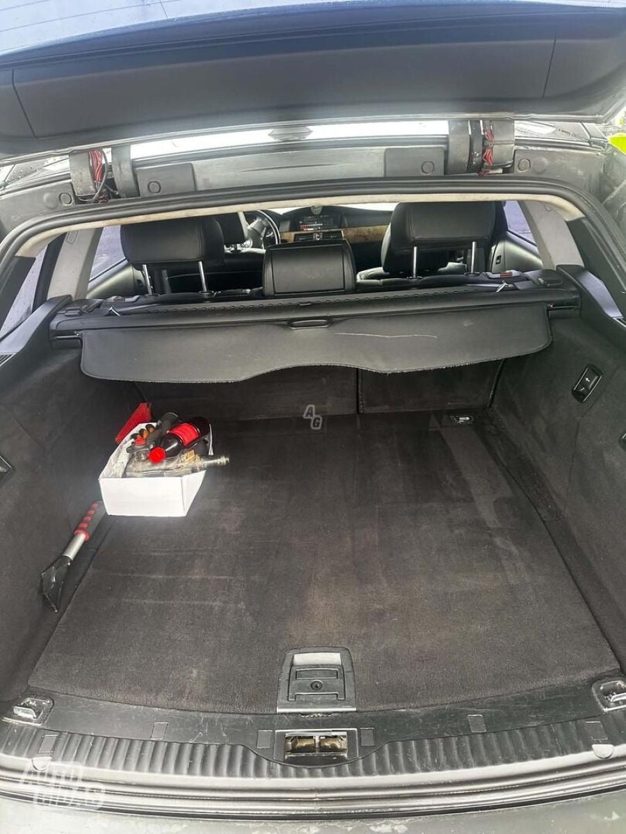 Grey BMW 530 2005 in Kaunas, with an engine capacity of 3.00 L and mileage of 306 thousand km for 3600 €, photo 7 on AUTOMOTO.COM.LV