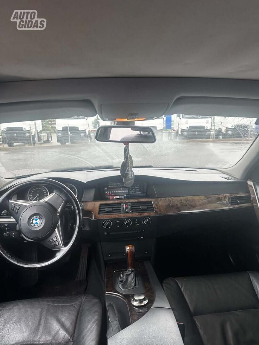 Grey BMW 530 2005 in Kaunas, with an engine capacity of 3.00 L and mileage of 306 thousand km for 3600 €, photo 8 on AUTOMOTO.COM.LV