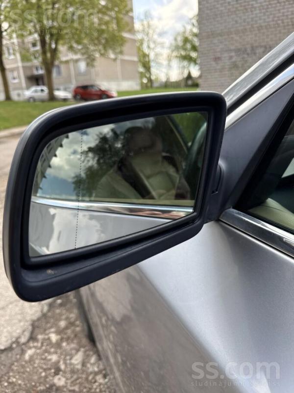 Pelēks BMW 530 2005 Jelgava, ar dzinēja tilpumu 3.00 L un nobraukumu 326 tūkst. km par 4000 €, foto 7 vietnē AUTOMOTO.COM.LV