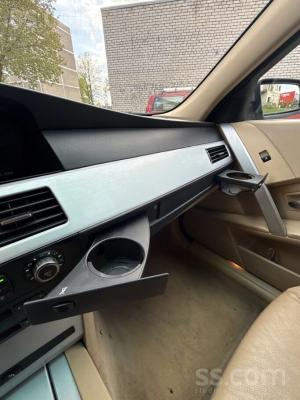 Pelēks BMW 530 2005 Jelgava, ar dzinēja tilpumu 3.00 L un nobraukumu 326 tūkst. km par 4000 €, foto 14 vietnē AUTOMOTO.COM.LV