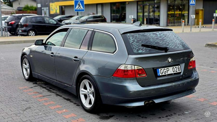 Pelēks BMW 530 2005 Šauļi, ar dzinēja tilpumu 3.00 L un nobraukumu 360 tūkst. km par 2450 €, foto 6 vietnē AUTOMOTO.COM.LV