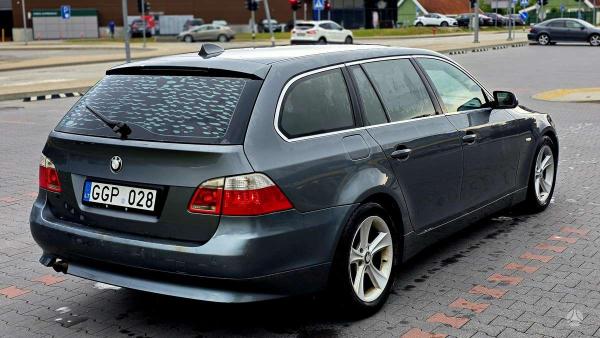 Grey BMW 530 2005 in Siauliai, with an engine capacity of 3.00 L and mileage of 360 thousand km for 2450 €, photo 7 on AUTOMOTO.COM.LV