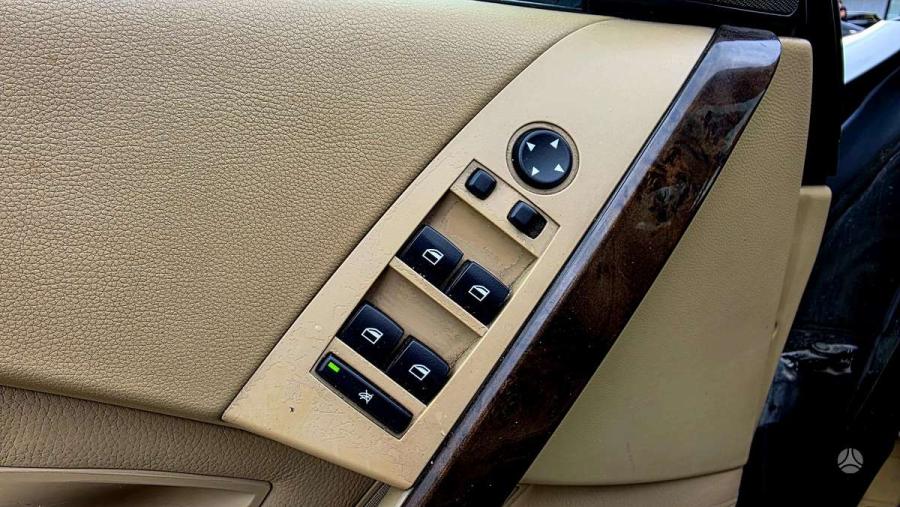 Pelēks BMW 530 2005 Šauļi, ar dzinēja tilpumu 3.00 L un nobraukumu 360 tūkst. km par 2450 €, foto 20 vietnē AUTOMOTO.COM.LV