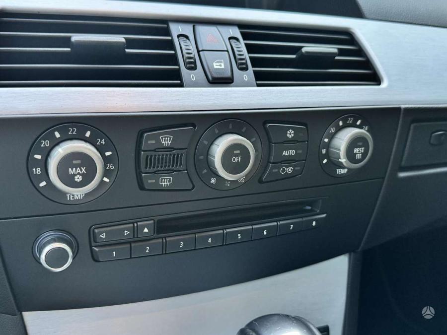 Grey BMW 530 2005 in Vilnius, with an engine capacity of 2.99 L and mileage of 249 thousand km for 3650 €, photo 25 on AUTOMOTO.COM.LV