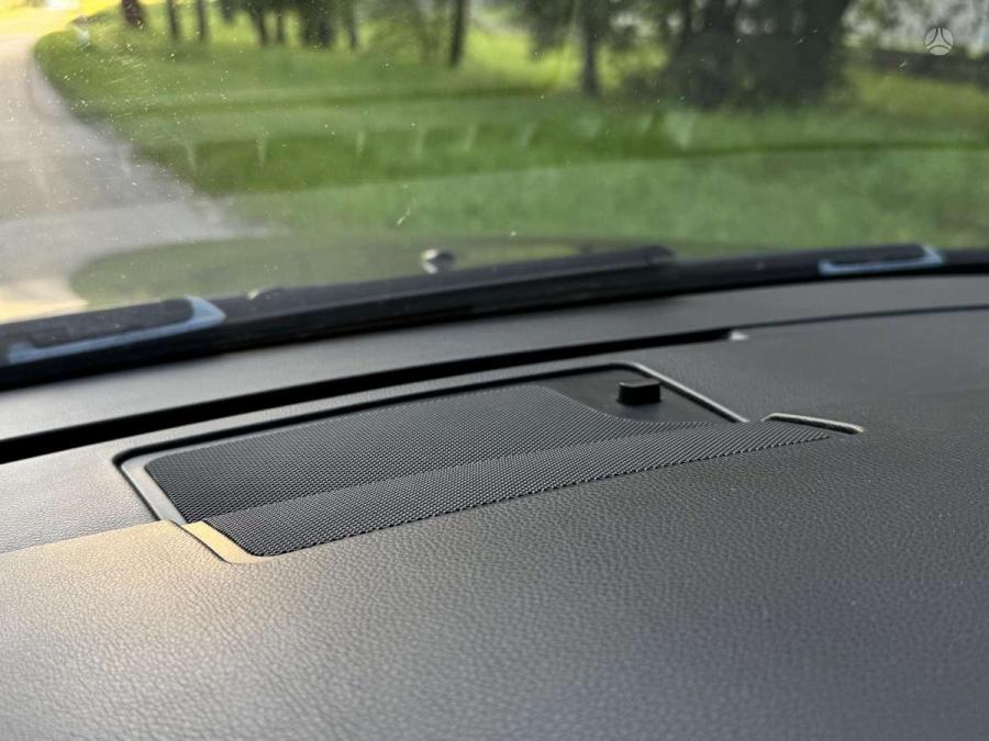 Grey BMW 530 2005 in Vilnius, with an engine capacity of 2.99 L and mileage of 249 thousand km for 3650 €, photo 38 on AUTOMOTO.COM.LV