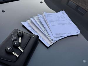 Grey BMW 530 2005 in Vilnius, with an engine capacity of 2.99 L and mileage of 249 thousand km for 3650 €, photo 43 on AUTOMOTO.COM.LV