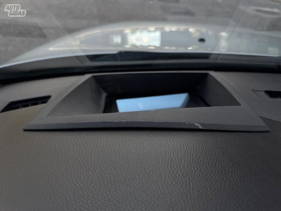 Pelēks BMW 530 2005 Kauņa, ar dzinēja tilpumu 3.00 L un nobraukumu 0 tūkst. km par 3750 €, foto 26 vietnē AUTOMOTO.COM.LV