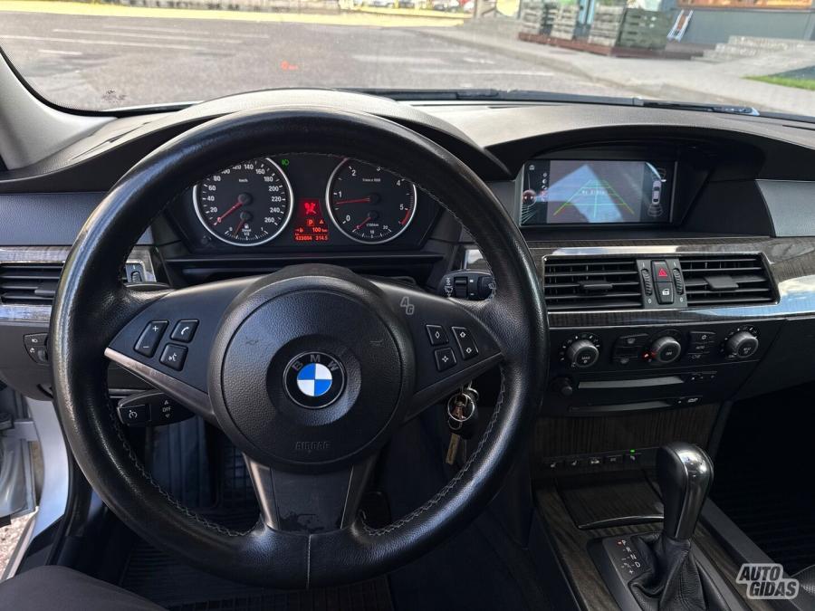 Pelēks BMW 530 2005 Kauņa, ar dzinēja tilpumu 3.00 L un nobraukumu 0 tūkst. km par 3750 €, foto 27 vietnē AUTOMOTO.COM.LV