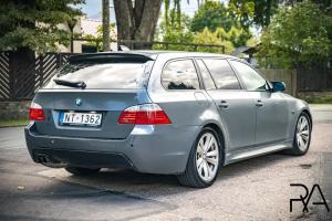 Grey BMW 530 2005 in Riga, with an engine capacity of 3.00 L and mileage of 334 thousand km for 2990 €, photo 4 on AUTOMOTO.COM.LV