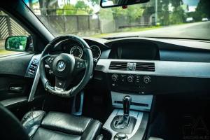 Grey BMW 530 2005 in Riga, with an engine capacity of 3.00 L and mileage of 334 thousand km for 2990 €, photo 7 on AUTOMOTO.COM.LV