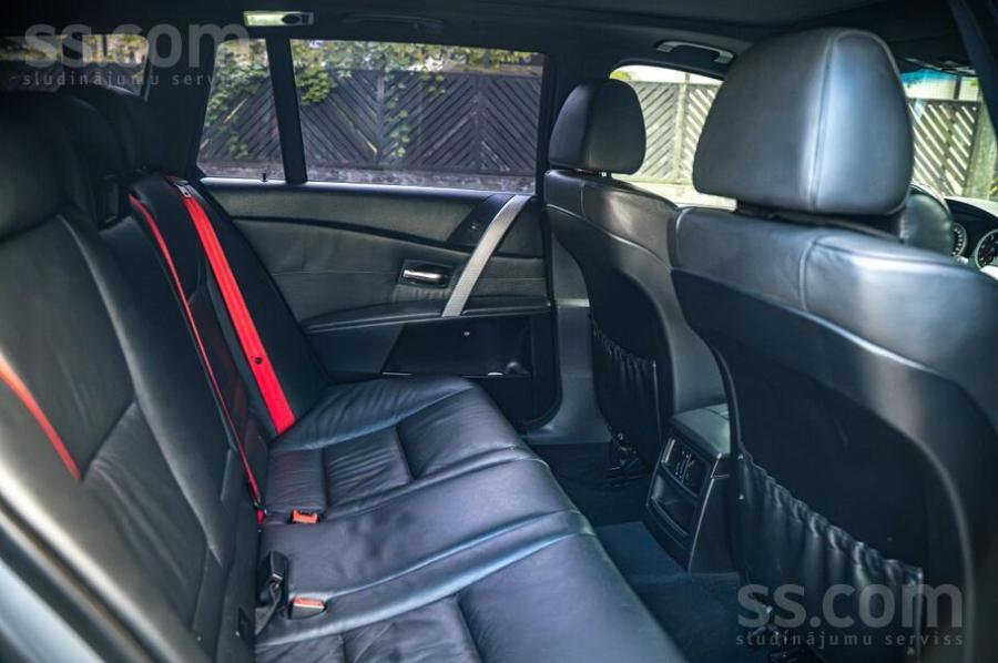 Pelēks BMW 530 2005 Rīga, ar dzinēja tilpumu 3.00 L un nobraukumu 334 tūkst. km par 2990 €, foto 14 vietnē AUTOMOTO.COM.LV