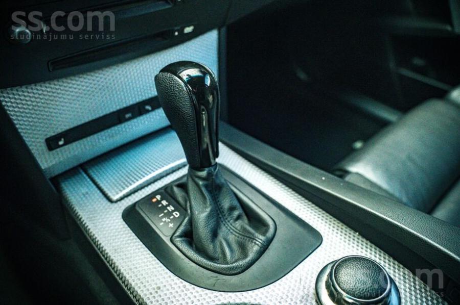 Pelēks BMW 530 2005 Rīga, ar dzinēja tilpumu 3.00 L un nobraukumu 334 tūkst. km par 2990 €, foto 20 vietnē AUTOMOTO.COM.LV