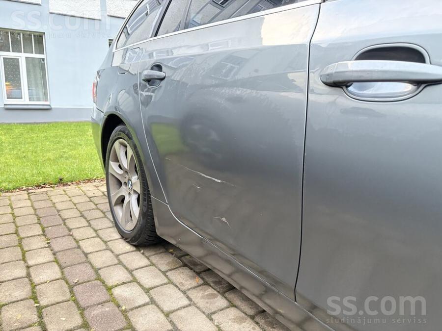 Pelēks BMW 530 2005 Rīga, ar dzinēja tilpumu 3.00 L un nobraukumu 361 tūkst. km par 2000 €, foto 8 vietnē AUTOMOTO.COM.LV