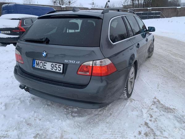 Pelēks BMW 530 2006 Viļņa, ar dzinēja tilpumu 2.99 L un nobraukumu 335 tūkst. km par 2699 €, foto 1 vietnē AUTOMOTO.COM.LV