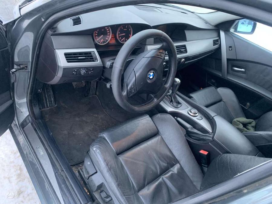 Grey BMW 530 2006 in Vilnius, with an engine capacity of 2.99 L and mileage of 335 thousand km for 2699 €, photo 9 on AUTOMOTO.COM.LV
