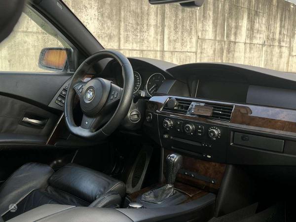 Grey BMW 530 2006 in Vilnius, with an engine capacity of 2.99 L and mileage of 206 thousand km for 3600 €, photo 9 on AUTOMOTO.COM.LV