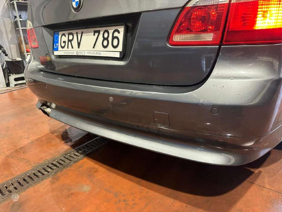 Grey BMW 530 2006 in Vilnius, with an engine capacity of 2.99 L and mileage of 453 thousand km for 3300 €, photo 13 on AUTOMOTO.COM.LV