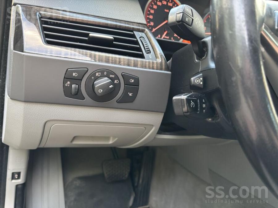Pelēks BMW 530 2006 Bauska, ar dzinēja tilpumu 3.00 L un nobraukumu 0 tūkst. km par 2650 €, foto 22 vietnē AUTOMOTO.COM.LV
