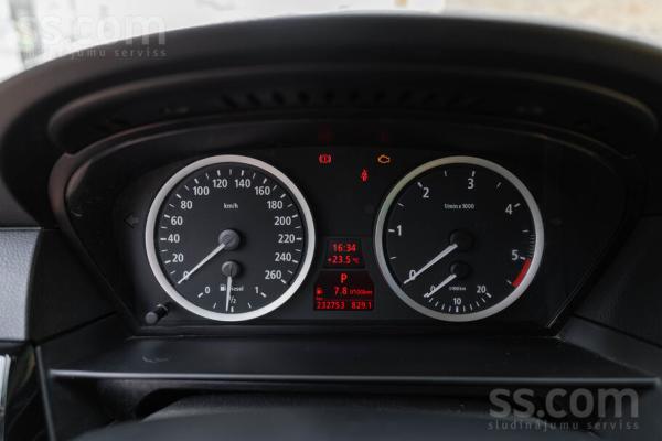 Grey BMW 530 2006 in Riga, with an engine capacity of 3.00 L and mileage of 233 thousand km for 4990 €, photo 10 on AUTOMOTO.COM.LV