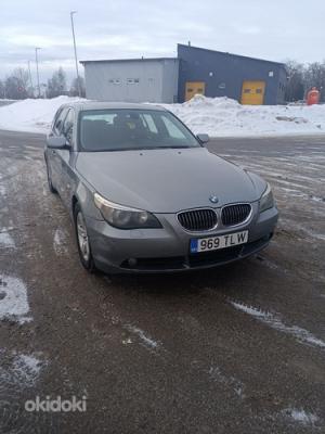Pelēks BMW 530 2006 Kohtla-Jerve, ar dzinēja tilpumu 3.00 L un nobraukumu 240 tūkst. km par 5500 €, foto  vietnē AUTOMOTO.COM.LV