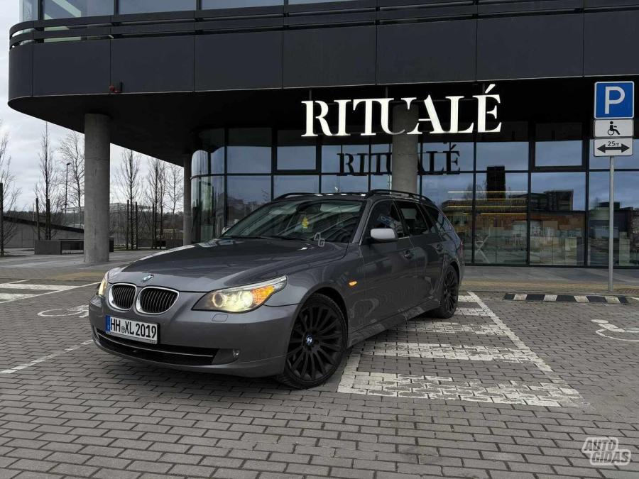 Pelēks BMW 530 2007 Kauņa, ar dzinēja tilpumu 2.50 L un nobraukumu 250 tūkst. km par 3650 €, foto 1 vietnē AUTOMOTO.COM.LV