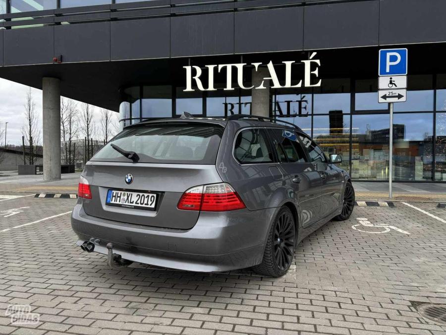 Pelēks BMW 530 2007 Kauņa, ar dzinēja tilpumu 2.50 L un nobraukumu 250 tūkst. km par 3650 €, foto 4 vietnē AUTOMOTO.COM.LV