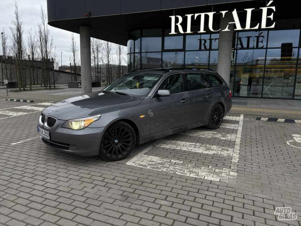 Pelēks BMW 530 2007 Kauņa, ar dzinēja tilpumu 2.50 L un nobraukumu 250 tūkst. km par 3650 €, foto 5 vietnē AUTOMOTO.COM.LV