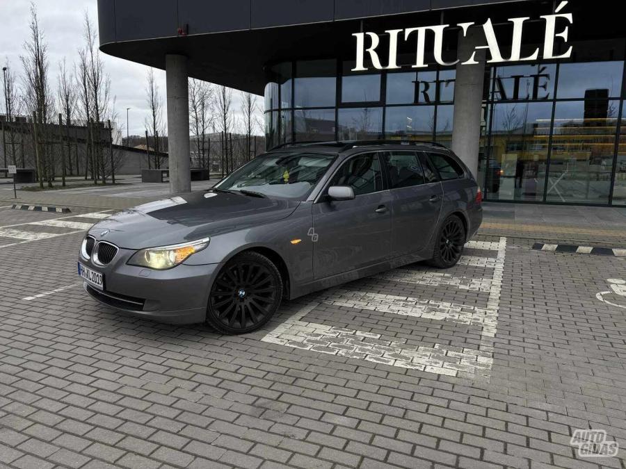 Pelēks BMW 530 2007 Kauņa, ar dzinēja tilpumu 2.50 L un nobraukumu 250 tūkst. km par 3650 €, foto 5 vietnē AUTOMOTO.COM.LV