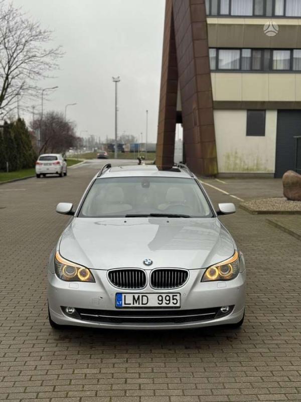Pelēks BMW 530 2007 Klaipėda, ar dzinēja tilpumu 2.99 L un nobraukumu 346 tūkst. km par 3500 €, foto 1 vietnē AUTOMOTO.COM.LV