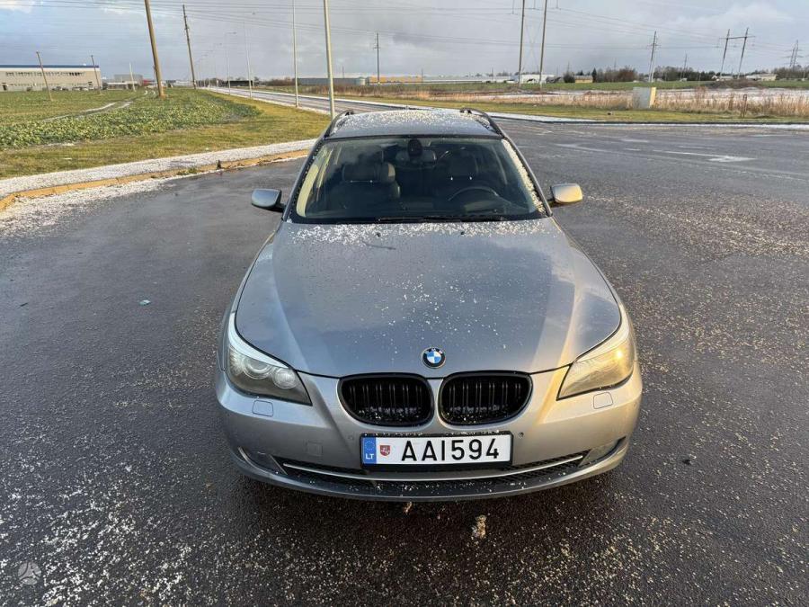 Grey BMW 530 2007 in Panevezys, with an engine capacity of 2.99 L and mileage of 412 thousand km for 3900 €, photo 5 on AUTOMOTO.COM.LV